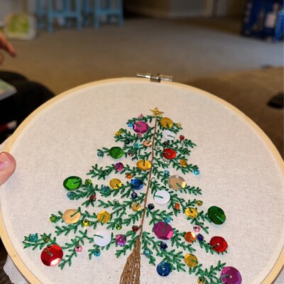 Green Beaded Wreath Embroidery Kit Christmas Kit - Etsy UK