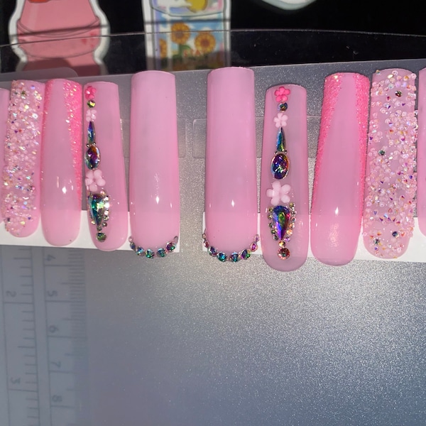 NEW | Rogue | Luxury Press on Nails | 90’s Nails | Colorful Nails - Etsy