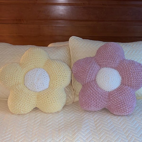 Crochet Flower Pillow, Crochet Pillow Pattern, Crochet Plushies, DIY ...
