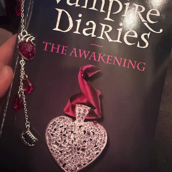 Vampire Bookmark Spooky Bookmark Killer Bookmark Romance Bookmark Hook ...