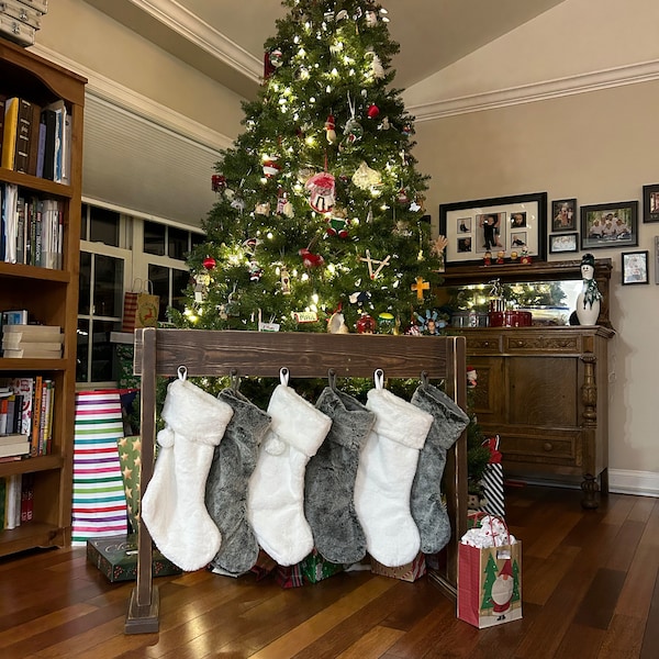 Free Standing Stocking Holder Stand, Custom Christmas Stocking Stand ...