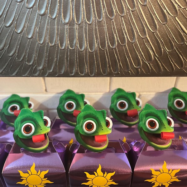 Tangled Pascal Party Blower Printable Png , Pdf and Jpg Files ...