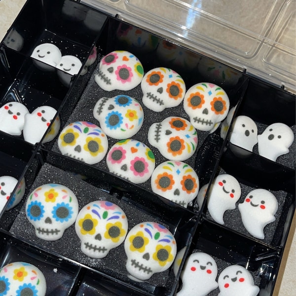 Edible Day of the Dead Sugar Layons, Cupcake Topper, Cake Decorations ...