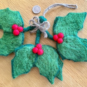 Holly Garland With Robins Felt Garland Felted Decorations - Etsy