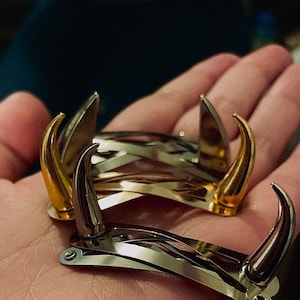 Shark Fin Dragon Claw Horn Hairclips - Etsy