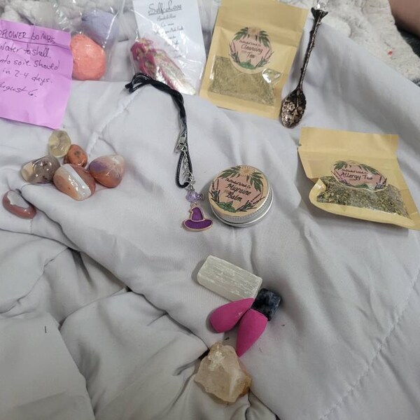 Magic Crystal Confetti, Mystery Witch Scoop, Witch Crystal Confetti ...