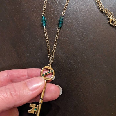 Carlotta Vertigo Pendant - Etsy