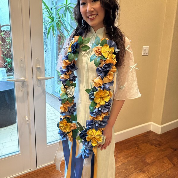 School Color Graduation Celebration Rose Hawaiian Ribbon Lei - Etsy