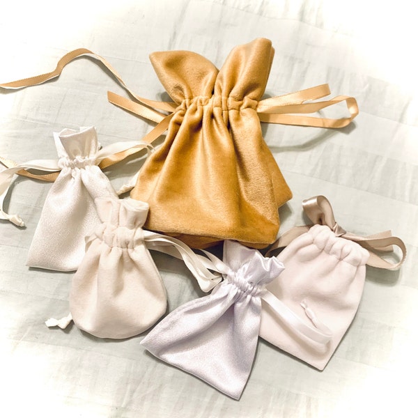 Small Drawstring Jewelry Packaging Pouch, Plush Jewelry Organizer ...