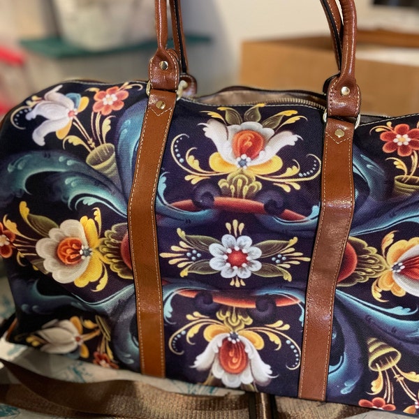 Dala Horse Phone Stand, Classic Scandinavian Mobile Display Stand ...