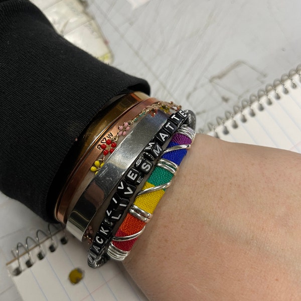 Rainbow Thread Bracelets - Pride LGBTQ Bracelet - Etsy