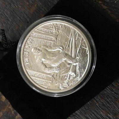 Sasquatch American Folklore-bigfoot-high Relief 1 Oz .999 Silver Round ...