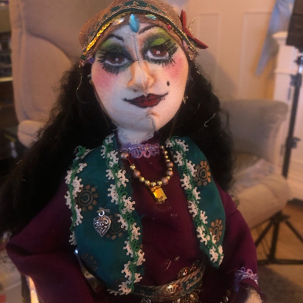 E-class - Lady Anise Eugenia Potts by Angela Jarecki, ODACA Artist - Etsy