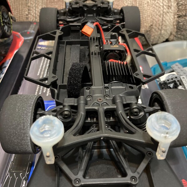 V2 Axial SCX6 Honcho Body Holders - Etsy