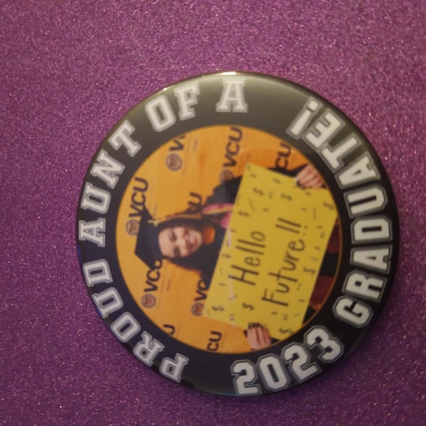 Proud Mom Graduate 2023 Button, Proud Family Member Class of 2023 Pin ...