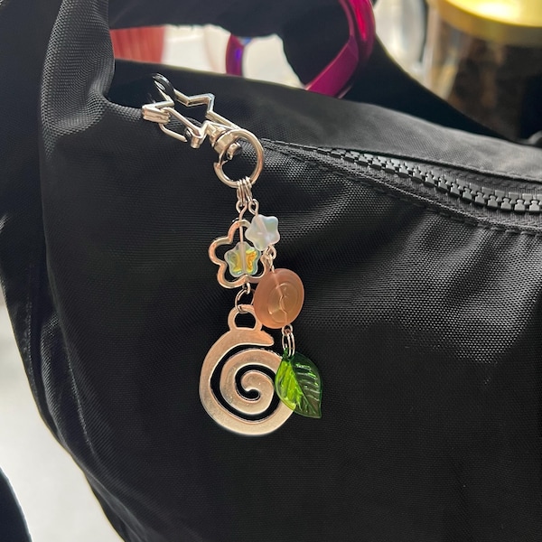 Pink Leafy Spiral Keychain / Bag Charm Cute and Simple Y2k Keychain ...