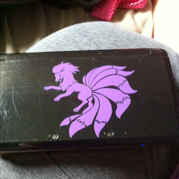 Ninetales V2 Vinyl Decal - Pokemon - Vinyl Decal, Gamer Gift, Car Decal ...