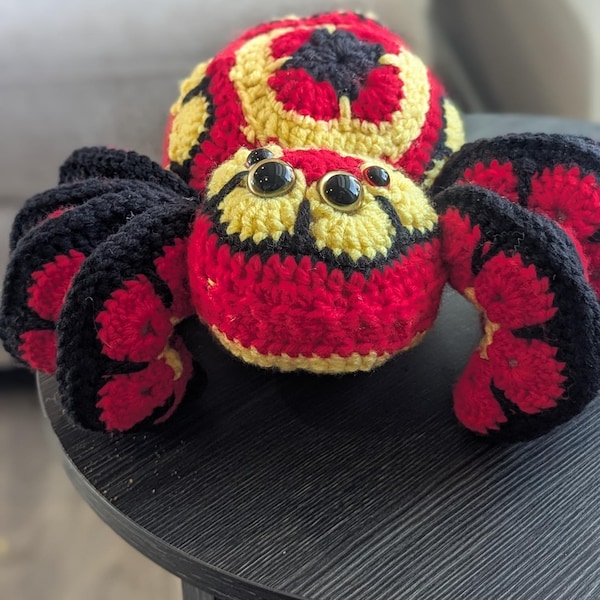 Sully the African Flower Spider Crochet Pattern, PDF, Digital Download ...