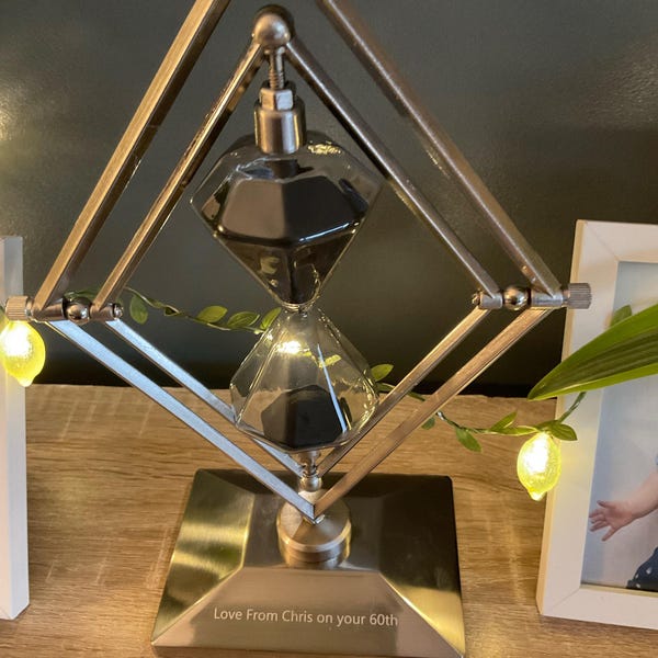 Custom Engraving Refillable Round Hourglass Bottle With Wood Base ...