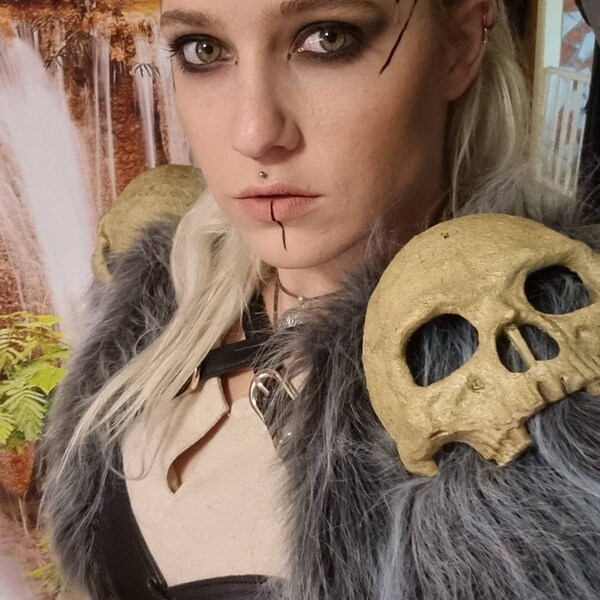 Medieval Viking Skull Fur Shoulder - Etsy
