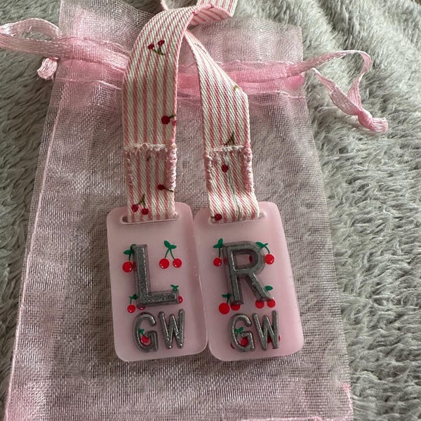 Blue and Red Student X-ray Anatomical Side Markers With a Shimmer ...