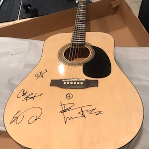 LUKE COMBS autographed signed full size GUITAR | Etsy