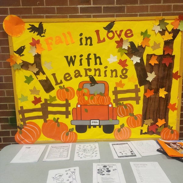 Teacher School Fall Bulletin Board for Classroom Decoration/ Fall ...