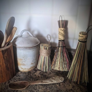 Ozark Hen's Wing Whisk Broom, Hand Tied, Havencroft Farm Broom, Natural ...