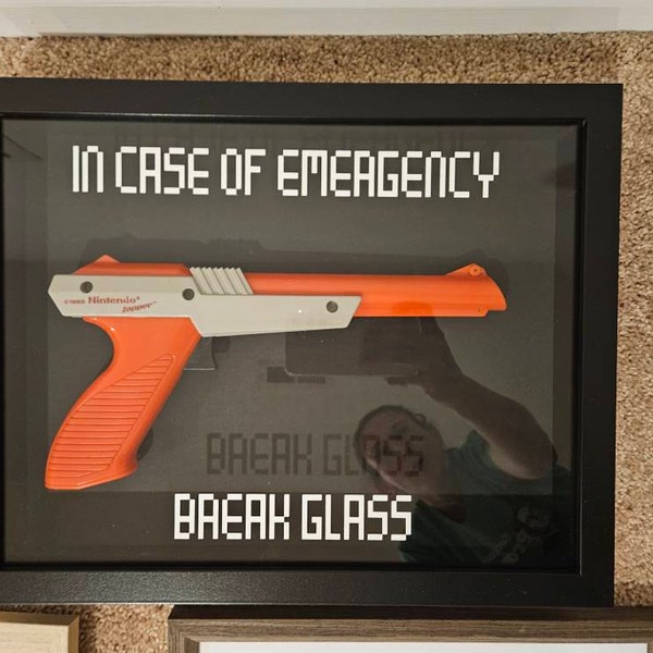 Nintendo Zapper Gun 8-bit Emergency Shadow Box (2 Color Options ...