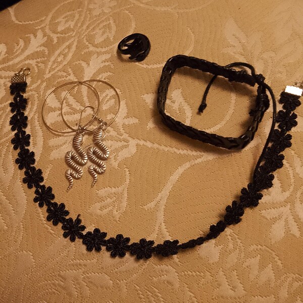 Horror Gift Box Unveil the Thrills and Chills Horror Box Horror Goodie ...