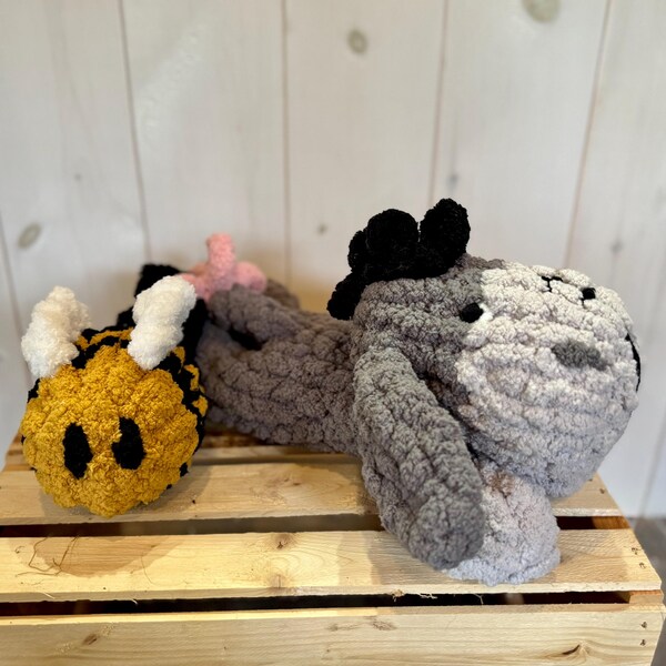 Hand Knit MINI Bee Pattern, BEGINNER Video Tutorial, Learn How to ...