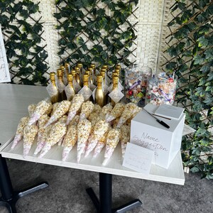 Hawaiian Tiki Balloon Arch With Tropical Flowers and Foliage - Etsy