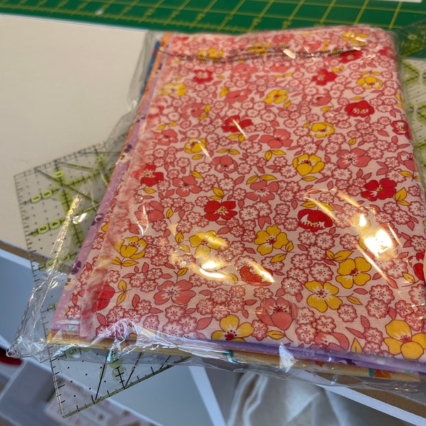 Super Bloom Fabric Fat Quarter: Shabby Chic Romantic Floral Cotton - Etsy