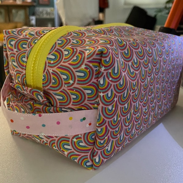 Boxy Pouch Sewing Pattern | Dopp Kit | Zipper Pouch | Boxy Bag ...
