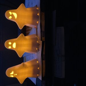 Spooky Ghosts W/ Flickering LED Candle Halloween Decor Mcgadgets Wall ...