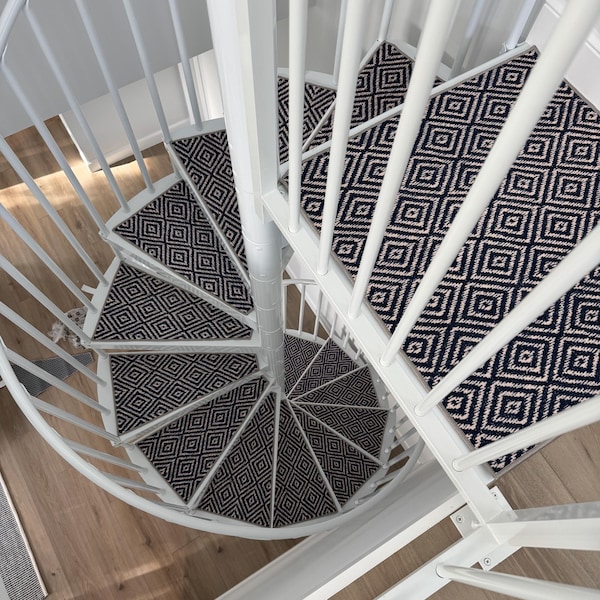 Triangle Stair Rug, Stair Rug, Custom Shaped Stair Rug, Rectangle ...