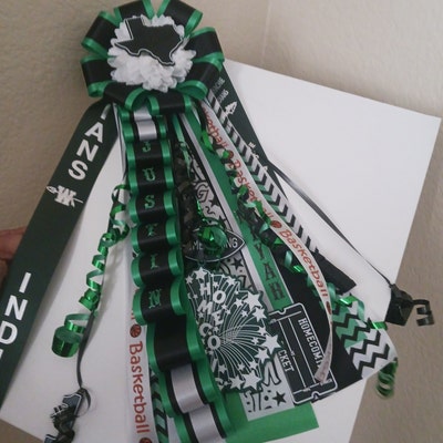 His & Her Matching Deluxe Homecoming Mum and Garter Homecoming Spirit ...