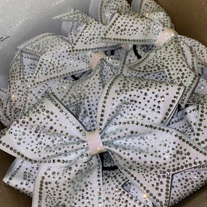 Glimmer Glitter Cheer Bow Key Chain | Etsy