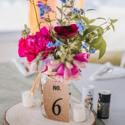 Burlap Table Numbers / Rustic Barn Wedding / Event Table - Etsy
