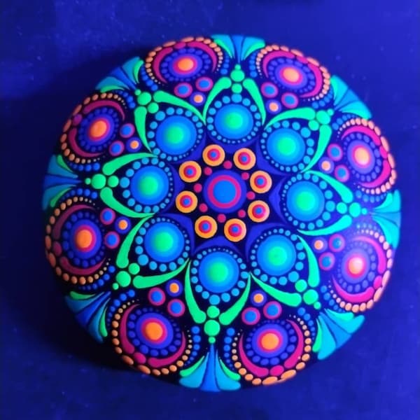 Hand Painted Dot Mandala Rock Painted Mandala Stone Mandala Dot ...