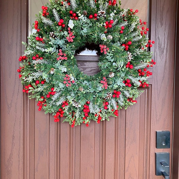 Very Merry Berry Holiday Wreath, Large Festive Wreath, Holiday Light ...
