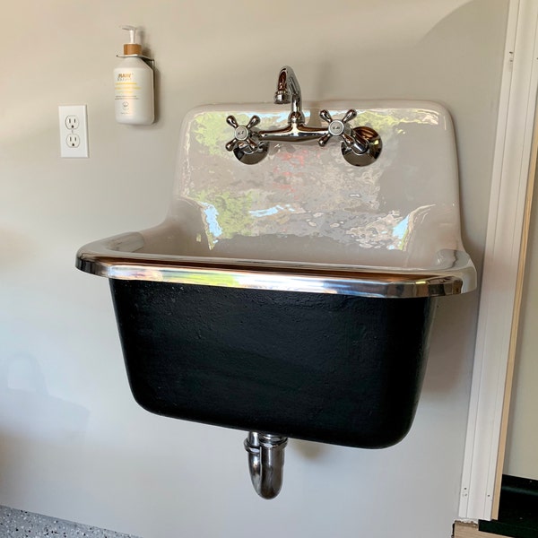 Hand Soap, Shampoo or Conditioner Bottle Wall Mount Bracket bottle ...