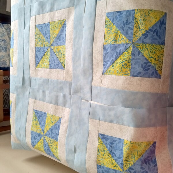 Tumbling Triangles 3 Yard Quilt Pattern Lap Size Quilt 46 X 58 Inches ...