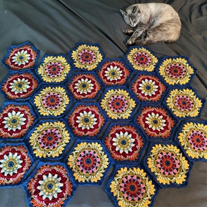 Magic Circles Scarf Pattern by Jane Crowfoot - Etsy