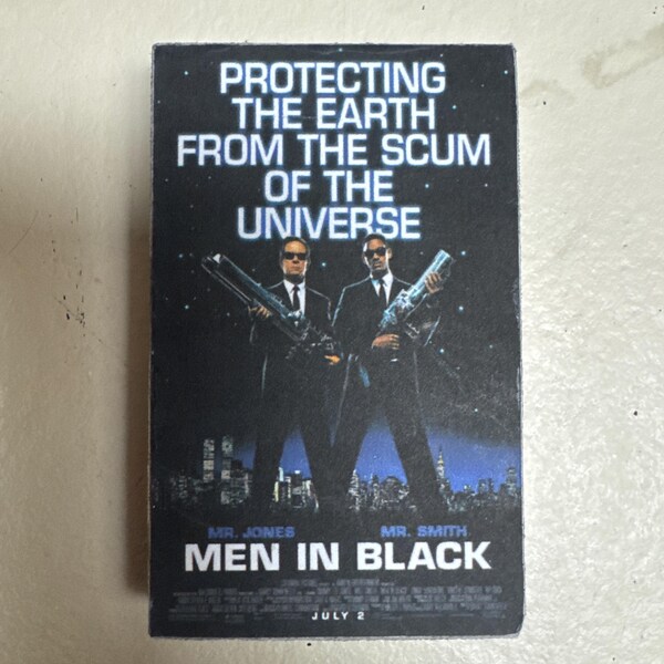 Retro VHS 90's Movies Mini Magnets Classic Cult Movies VHS Tape Covers ...