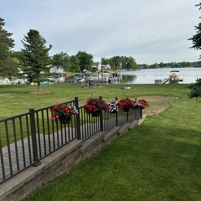 Planttraps Ledge Planter - Etsy