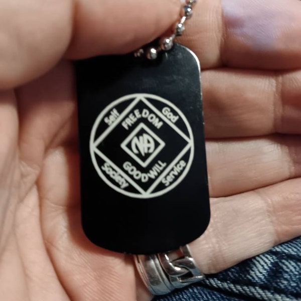 AA Medallion Holder Plaque, 25 Coin Display, Bill Wilson & Dr. Bob ...