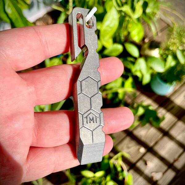 Tactkey- Titanium Prybar Key - Etsy