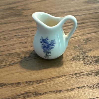 Step by Step Dolls House Furniture Projects in 1/12th Scale by Julie ...