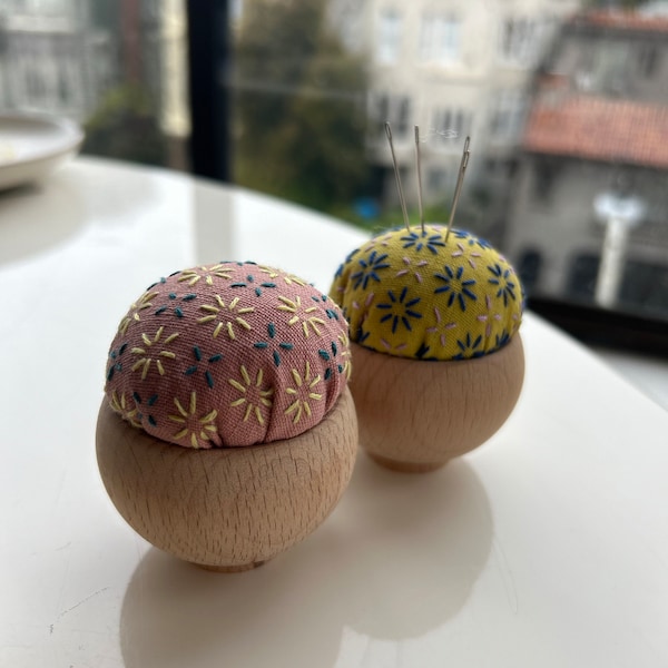 Embroidery Pin Cushion Kit,japanese Sashiko Pincushion With Wooden Base ...